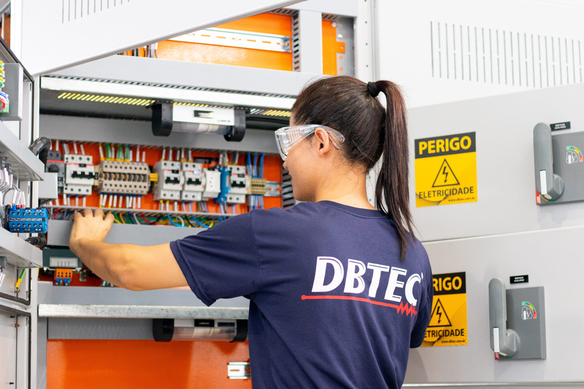 DBTEC | Painéis Elétricos | CCM | Painel de Média Tensão